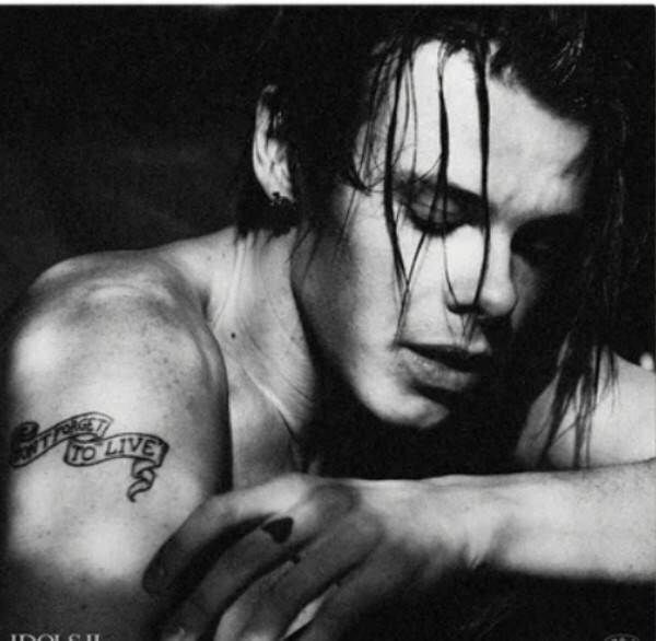 Yungblud – Idols II (clear)