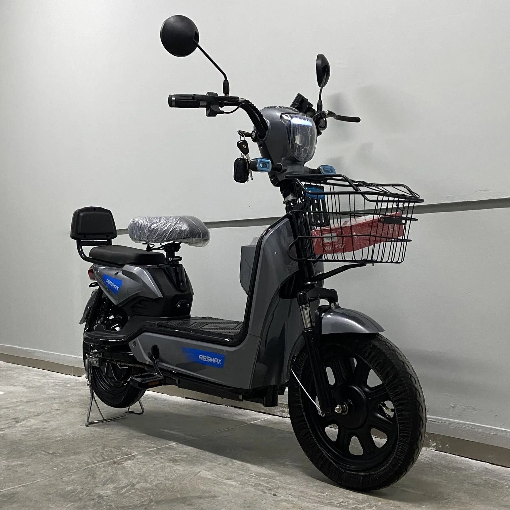 Электро скутер Электровелосипед Sk8 ABS MAX R16 колеса 500ВТ случайный