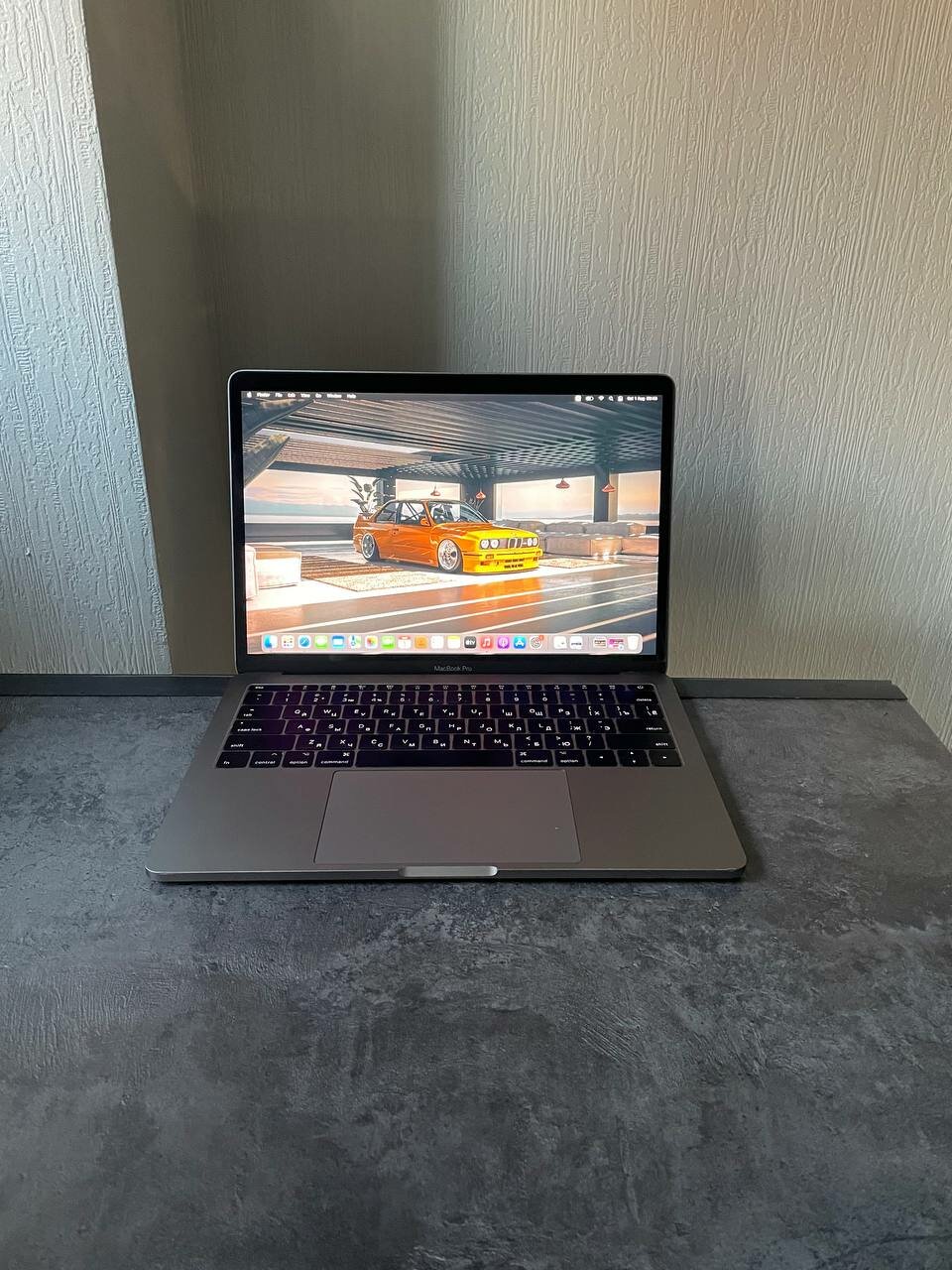 13.3" Ноутбук Apple MacBook Pro 2017,2560x1600, Intel Core i5 2.3 ГГц, RAM 8 ГБ, SSD 256 ГБ,Intel Iris Plus Graphics 640