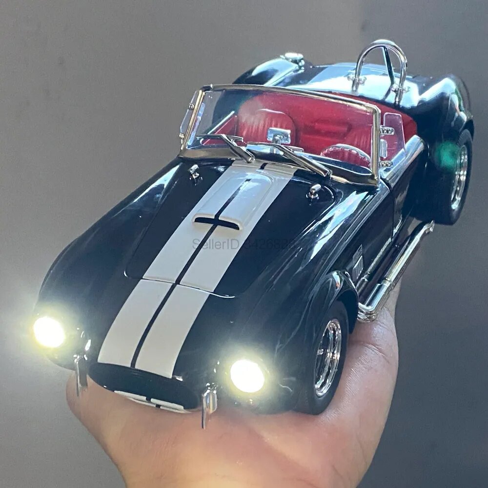 1:24 Ford Shelby Cobra 427 Roadster 1965 S/C Классический винтажный автомобиль, Металлическая модель автомобиля, Со звуковыми и световыми эффектами