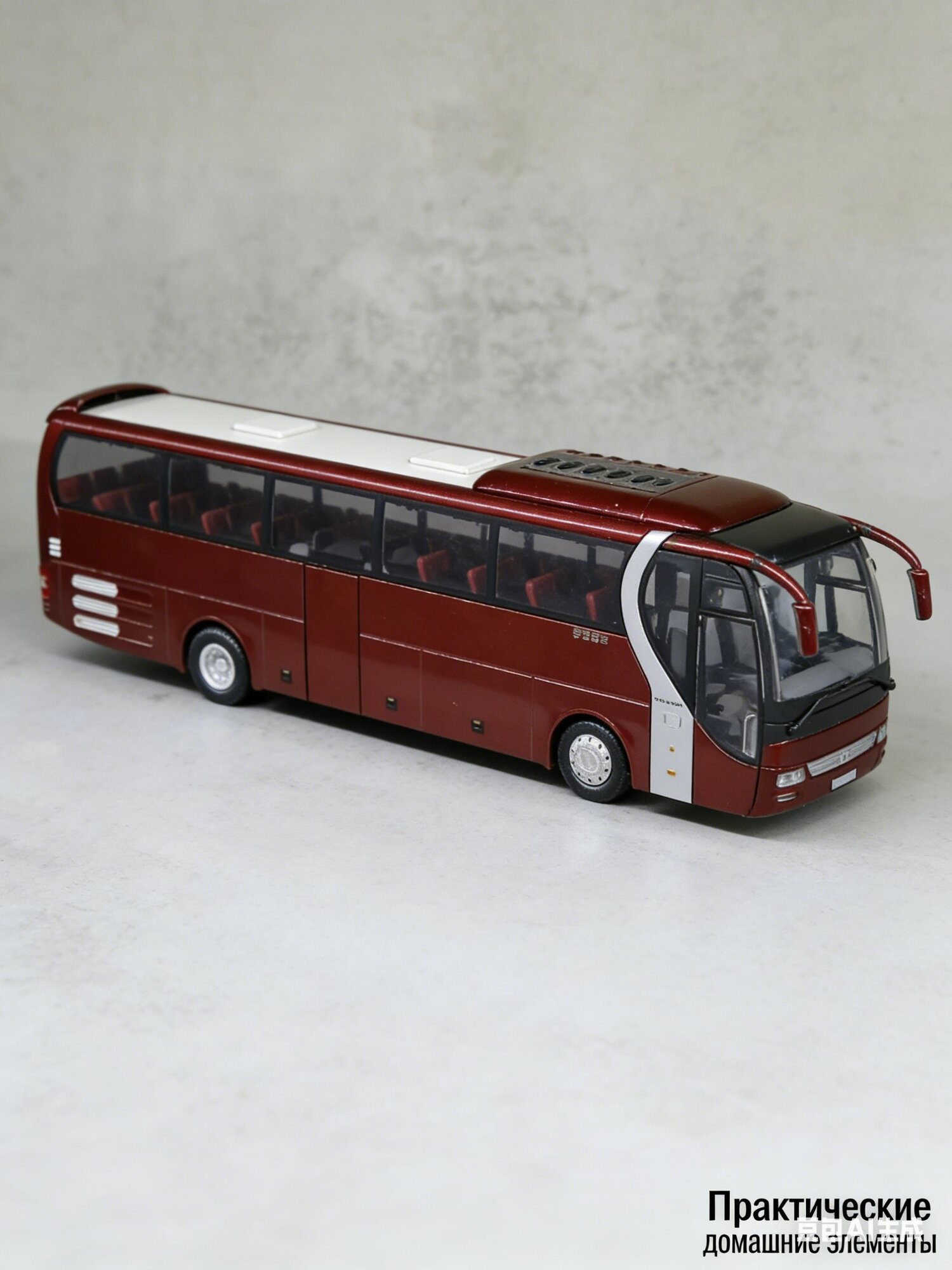 Масштабная модель автобуса Yutong "Lion's Star" (ZK6120R41) / MAN Rhein-Star / Автобус Yutong 1:42