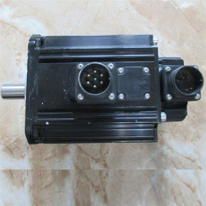 Модуль FOR FUJI GYG102C5-RG2-B Servo Motor 1KW 105V 6.4A 2000rpm