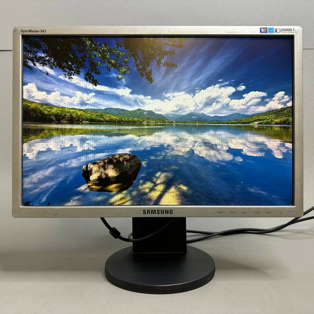 19" Монитор Samsung SyncMaster 943BW, 1440x900, TN, черный