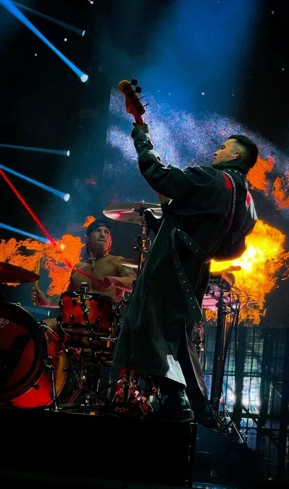 Алмазная мозаика "Twenty One Pilots" 40*50 см, безрамная, идеальна для дома, украшения, подарков.