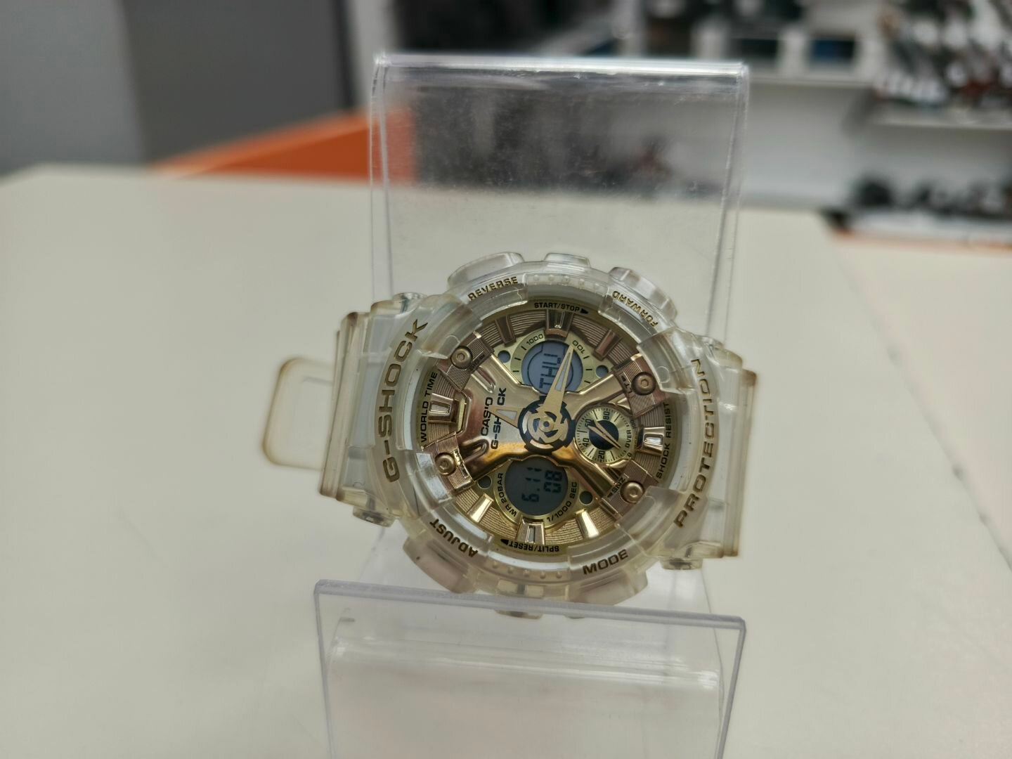 Часы наручные Casio gma-s110sr-7aer; Б/У, Уценка