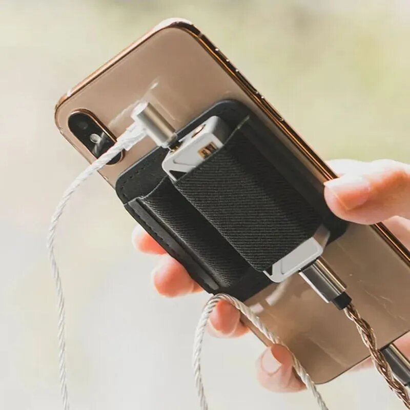 Защитный чехол для USB ЦАП/усилителя с магнитными креплениями для телефона.