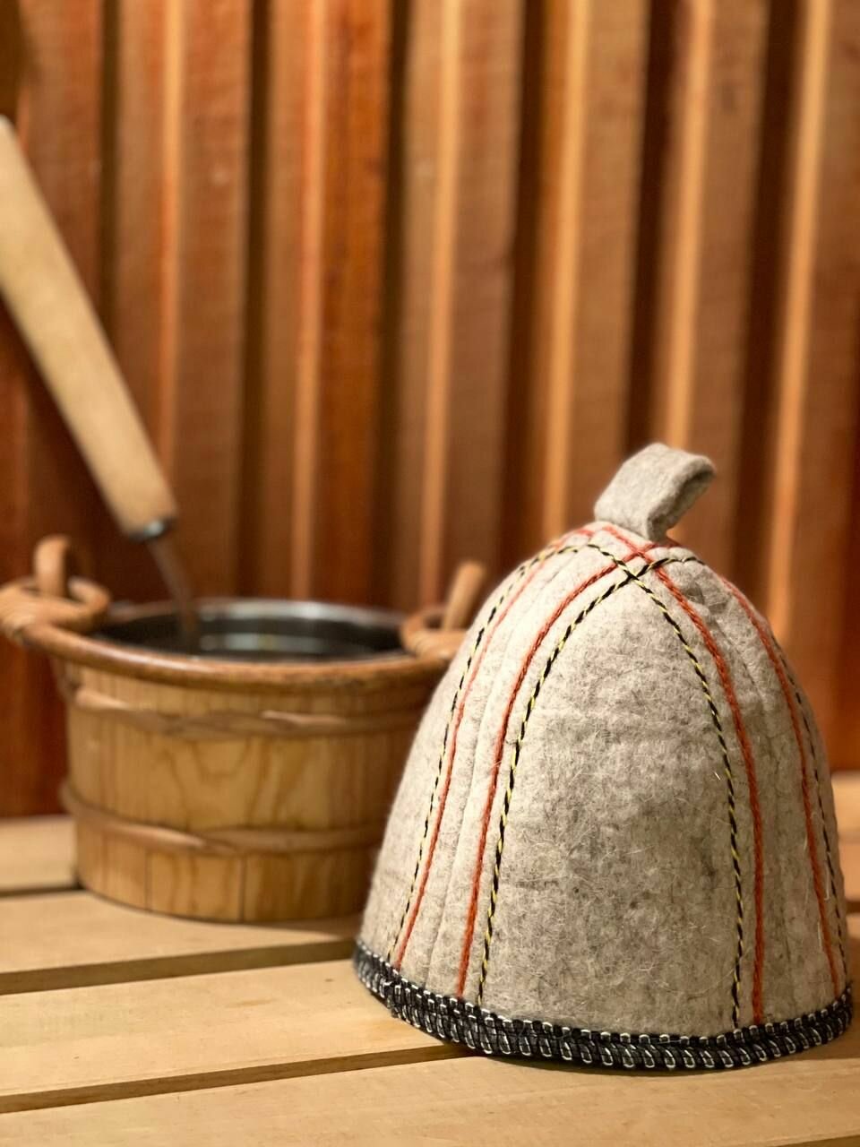 Шапка для бани и сауны из натурального войлока