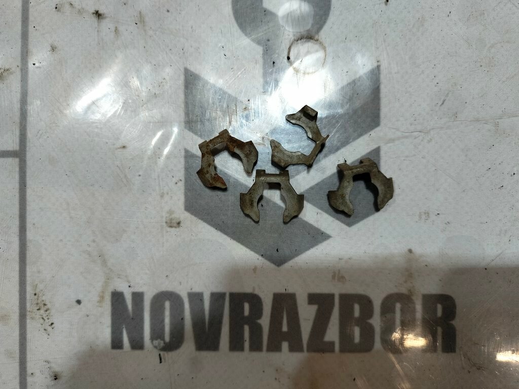 Кронштейн (сопут. товар) VW Polo Sed RUS 2011-2020