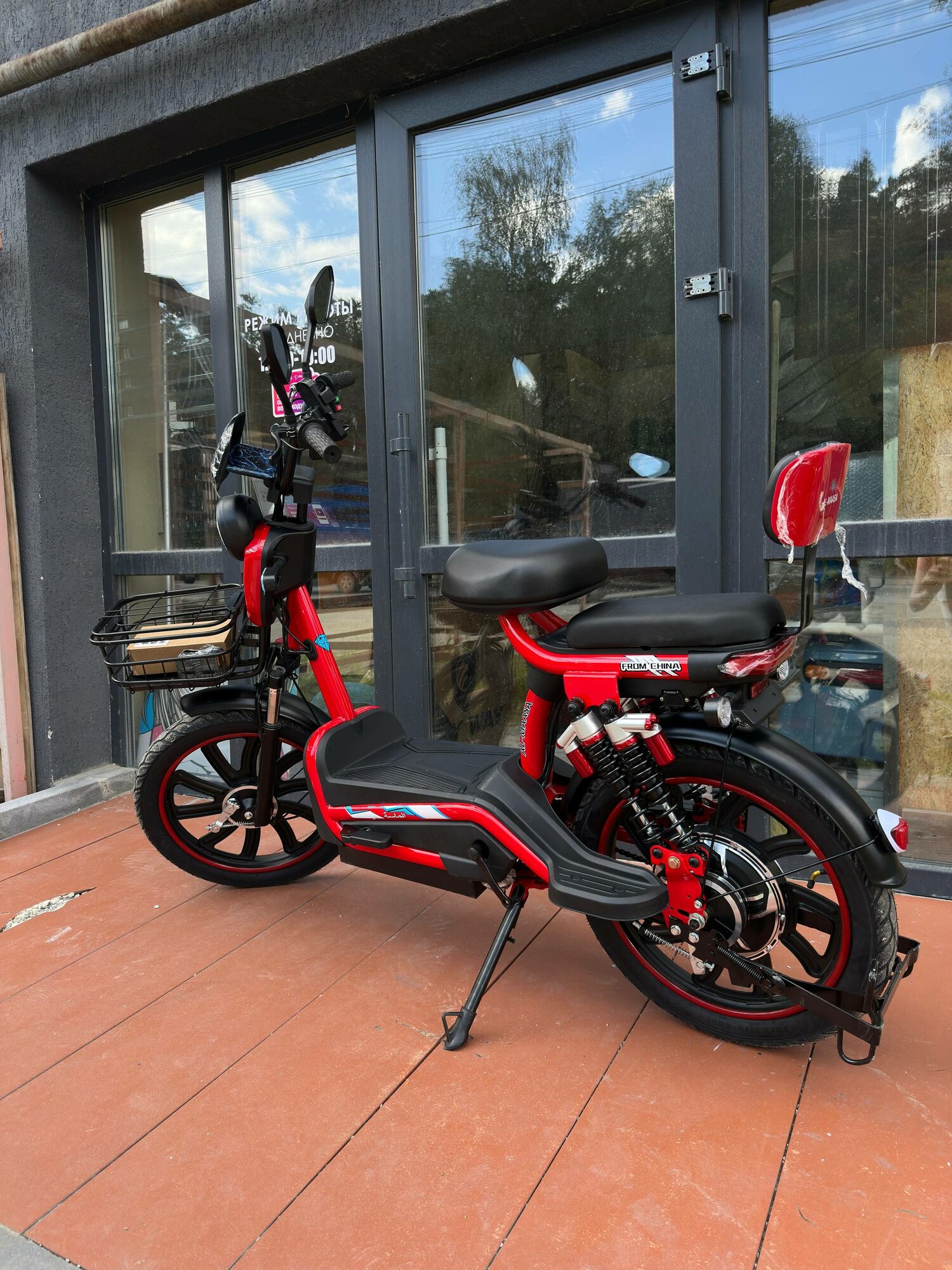 Электро мопед Sk8 Сянчу 1000w колеса R20 60В24Ам(свинцовый выдерживает до -20С)