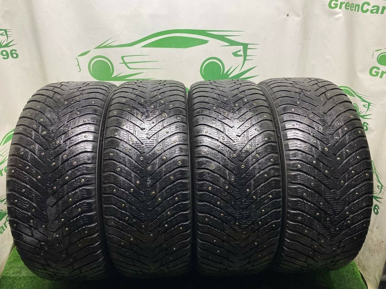 Комплект (4 шт) зимних БУ шин Nokian Tyres Hakkapeliitta 8 215/65 R16 20% износ ZUD996368