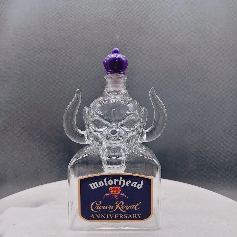 Декантер для виски Motorhead с черепом