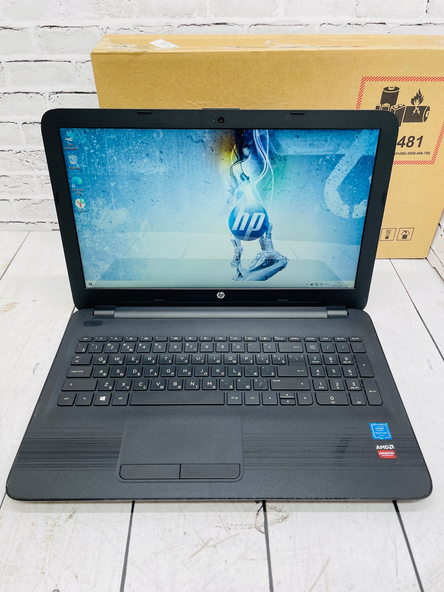 Игровой ноутбук 15,6, HP 15-ay030ur, Intel Pentium 3710, 4 Gb DDR3, 500 Gb HDD, AMD Radeon 530