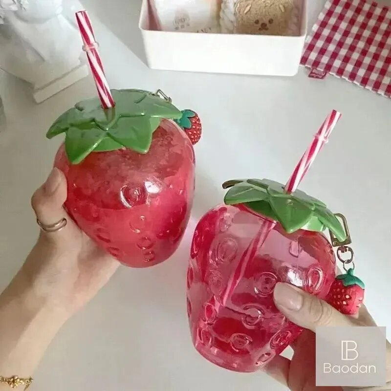 Кружка для напитков в форме клубники с трубочкой, красная, пластиковая