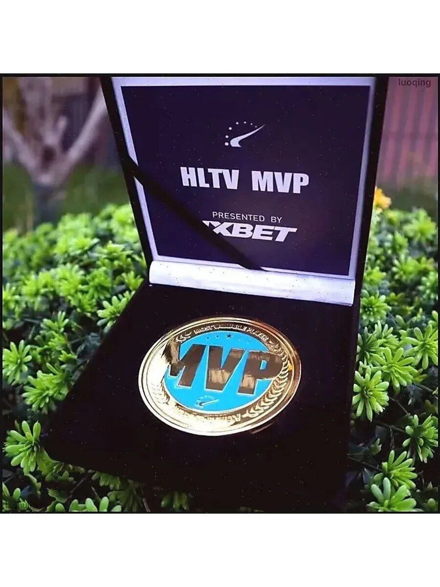Плакетка наградная CS2 Major MVP, золотистая, для киберспортивных наград