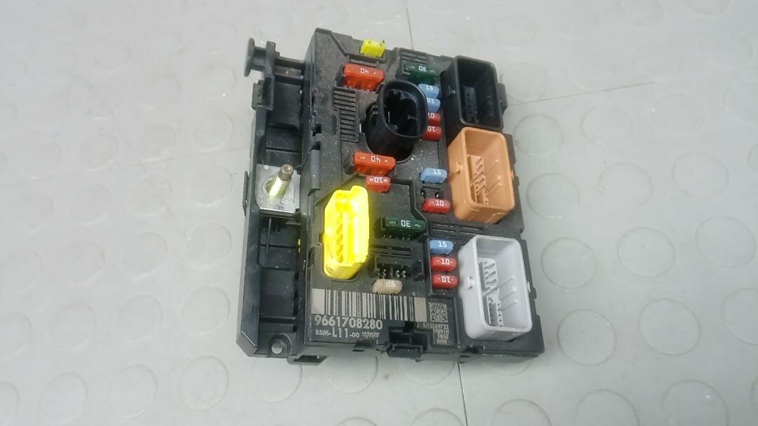 Блок предохранителей Peugeot 307 рест. 2007 9661708280