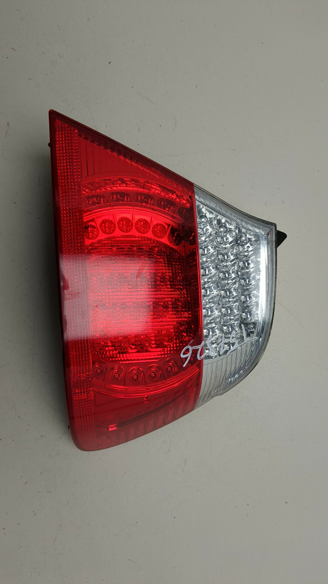 Фонарь (задний) правый BMW 3 E46 Б/У