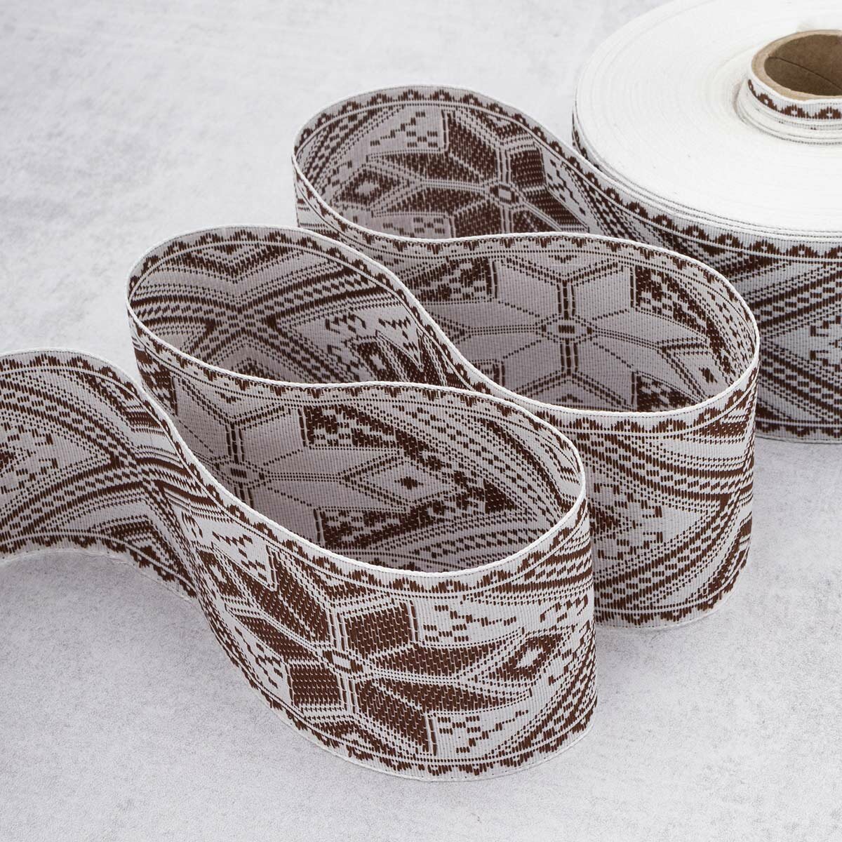 Тесьма декоративная для рукоделия 5 см × 25 м, Славянский орнамент Оберег, цвет белый/коричневый