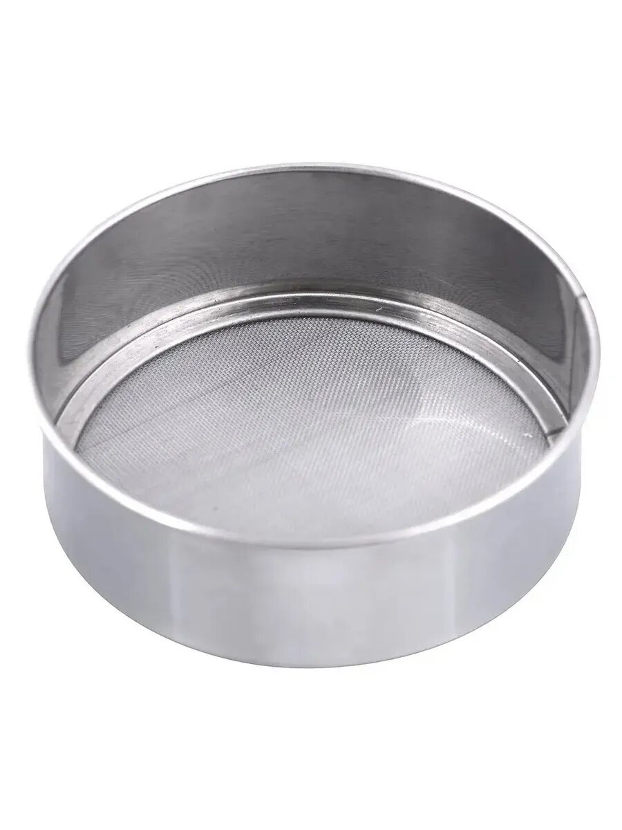 Маленькое сито для просеивания муки