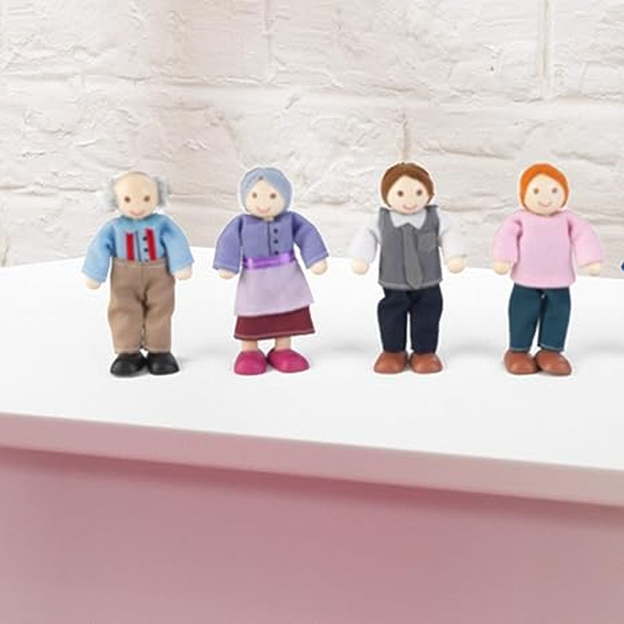 Деревянные игрушки KidKraft - Набор кукол для кукольного домика, 7 элементов - 65202