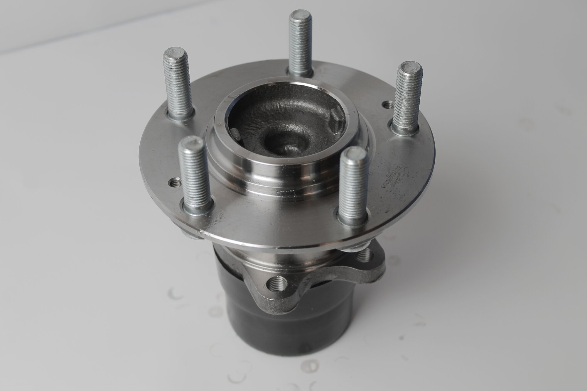 Ступица задняя в сборе HYUNDAI ix20 KIA Soul 1/2, Venga (аналог SKF VKBA7565)