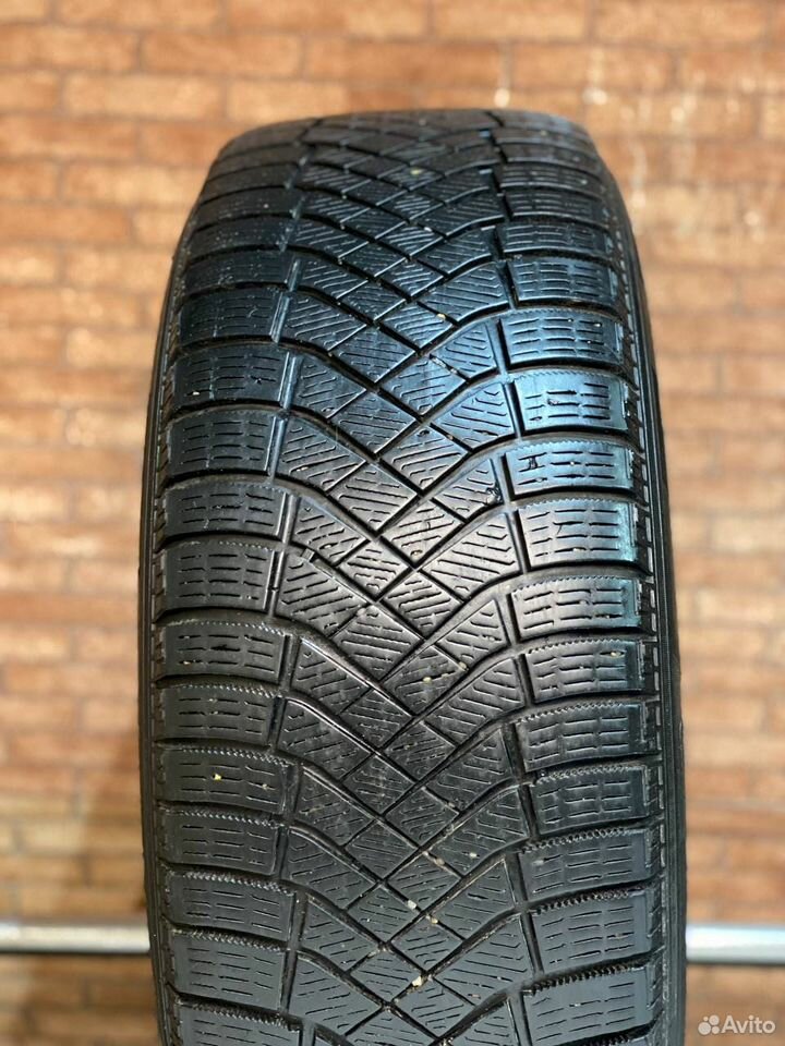 Pirelli Ice Zero FR 235/60 R18