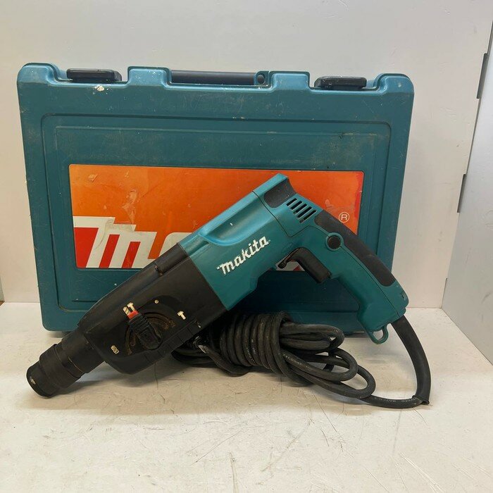 Перфоратор Makita HR2450