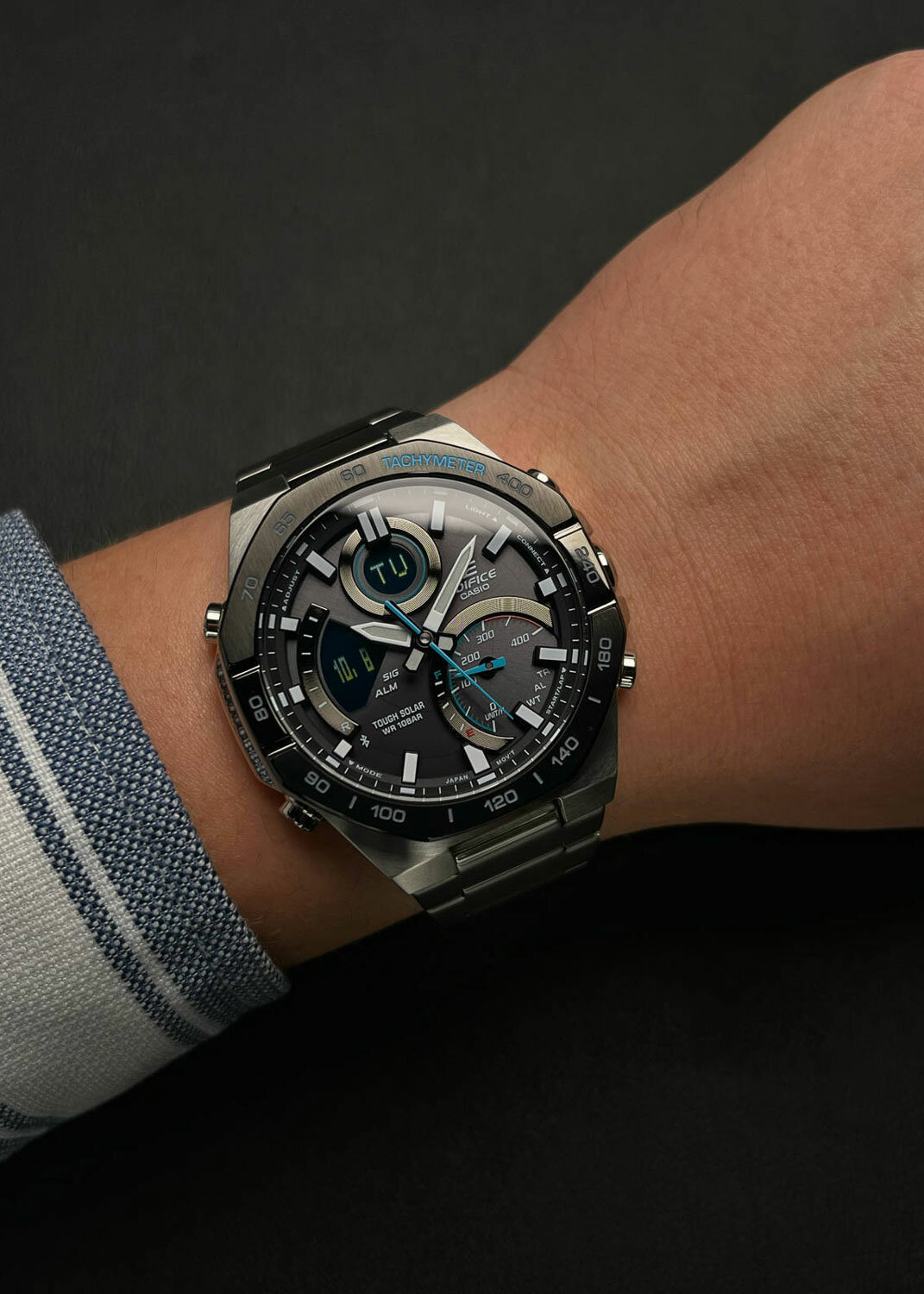 Наручные часы CASIO Edifice, серебряный/черный — фото 1