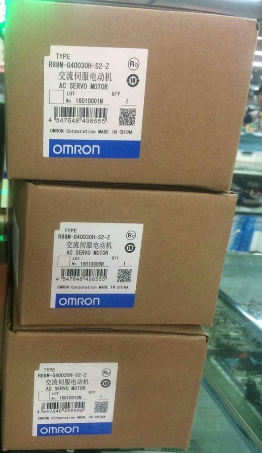 Модуль Omron R88M-G40030H-S2-Z