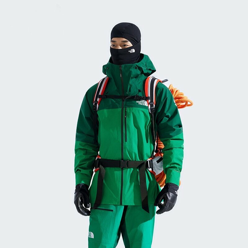 Куртка спортивная