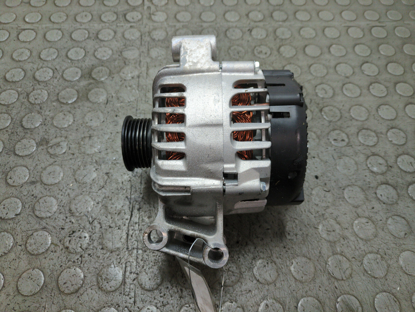 Генератор Ford Focus 3 Б/У