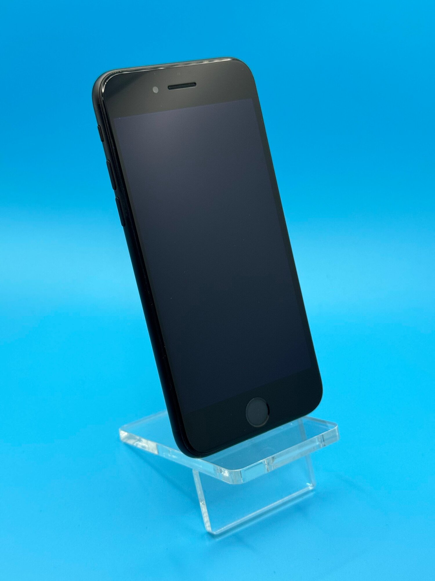 Смартфон Apple iPhone 7 — фото 1