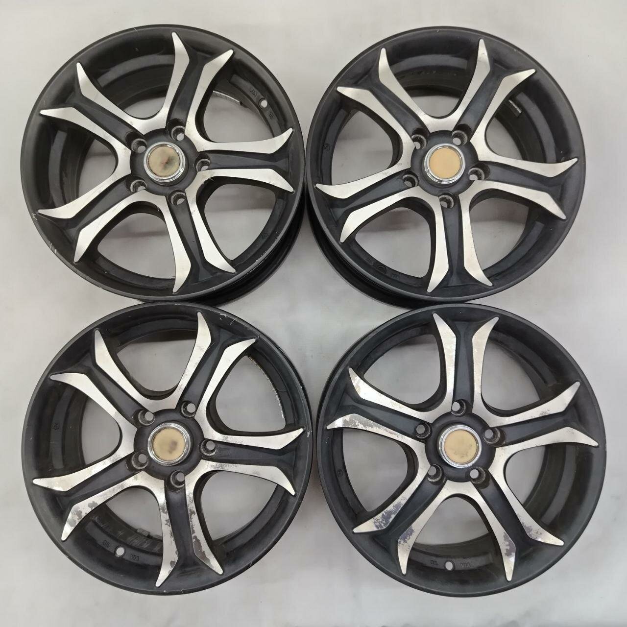 Комплект (4 шт) колесных дисков Replica 16x6.5 PCD 5x114.3 D60.1 ET45 (Реплика)