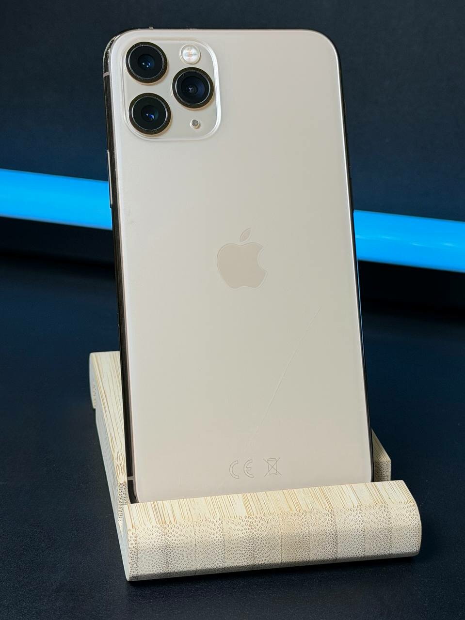 Смартфон Apple iPhone 11 Pro, 64 ГБ, 85%, nano-SIM + eSIM, золотой