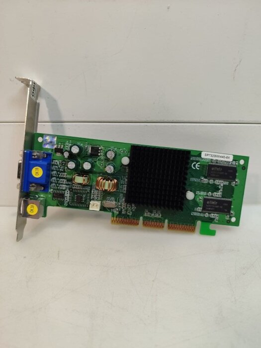 Видеокарта AGP Sparkle GeForce4 MX440-8X SP7300M4T 64Mb DDR