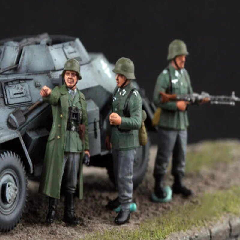 WELLY Масштабная модель 1/72 Немецкие офицеры и солдаты 3 фигурки из смолы