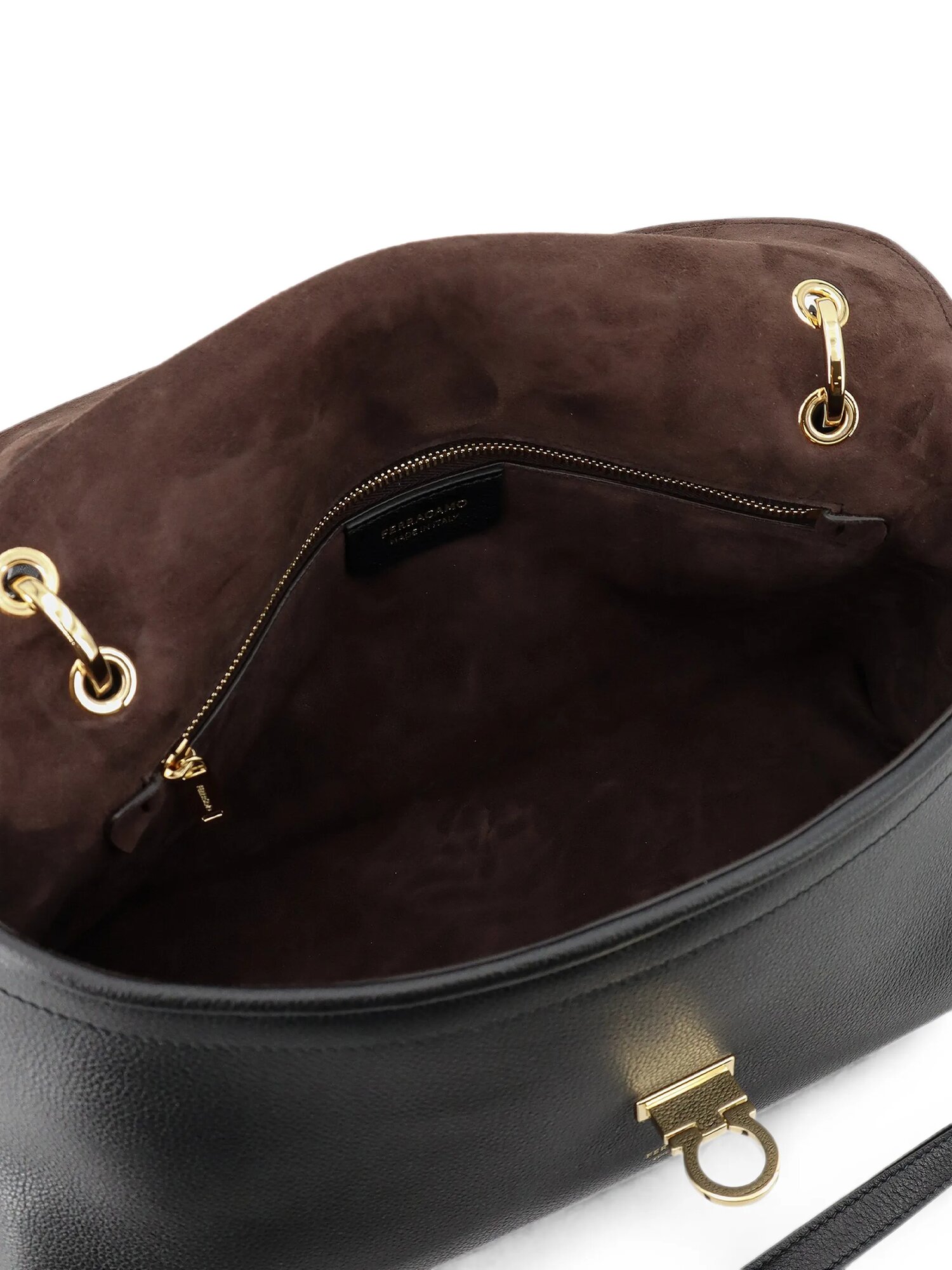 Сумка Ferragamo Gancini pebbled-leather shoulder bag, black — фото 1