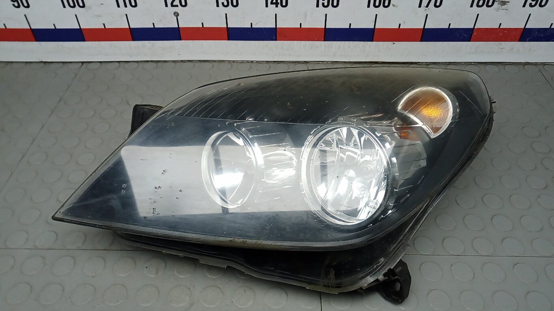 Фара левая OPEL ASTRA H