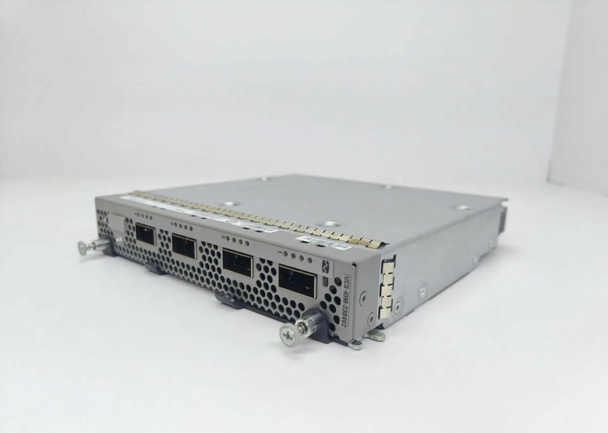 Модуль Cisco UCS-IOM-2304V2 — фото 1