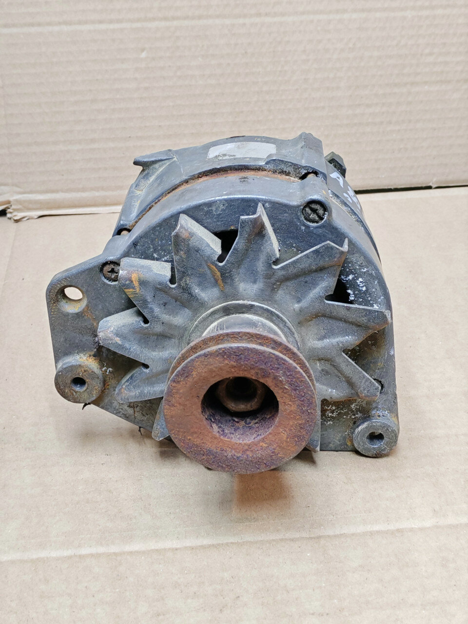 Генератор 90A Audi 80 B2 1.6