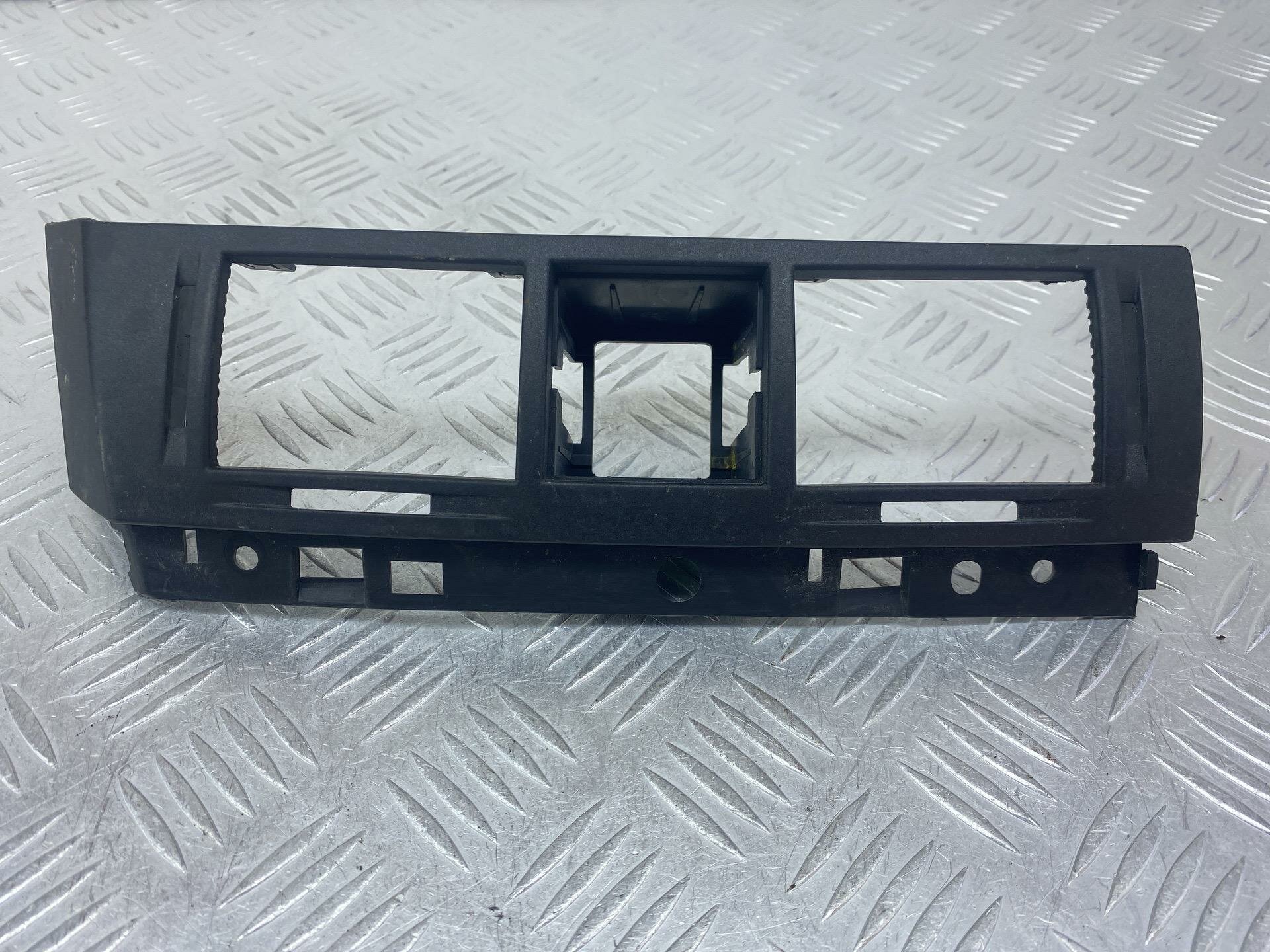Декоративная накладка торпедо Opel Meriva A (2002 - 2006) 13107741