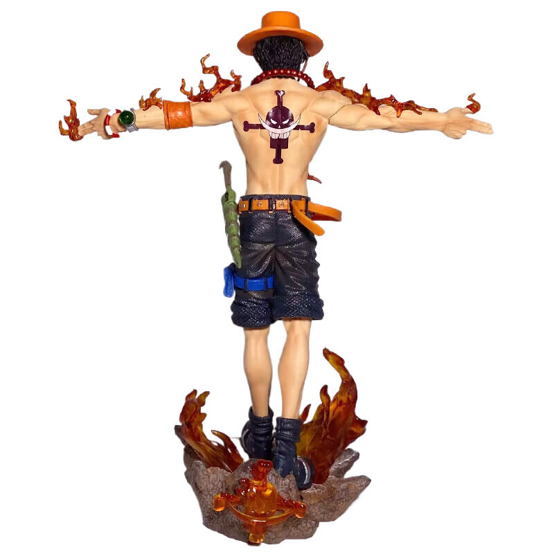 Коллекционная модель One Piece Эйс «Крестовый», фигурка PVC с развёрнутыми руками, на каменном основании, в заводской коробке