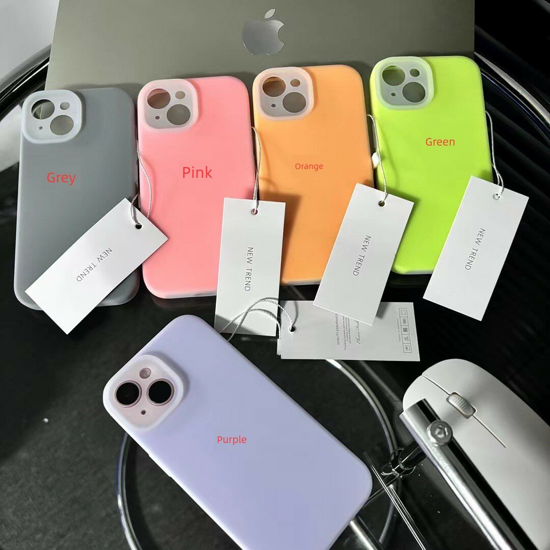 Силиконовый чехол для iPhone 15, серый матовый с точными отверстиями, мягкая текстура