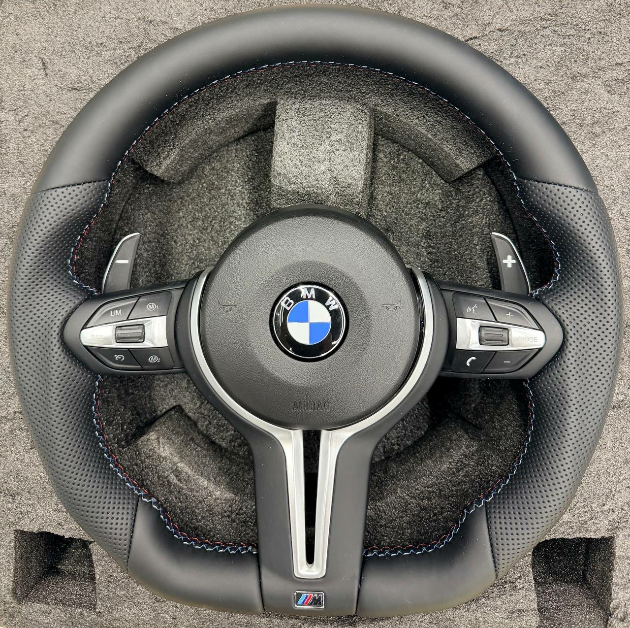 Руль BMW M F10 F06 F01 F07 M5 M6 Анатомический с подогревом