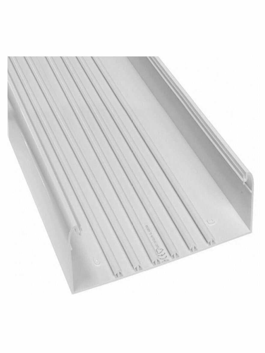 Кабель-канал Legrand DLP 65x220, 2 или 3 секции, длина 2 м, белый (010459)