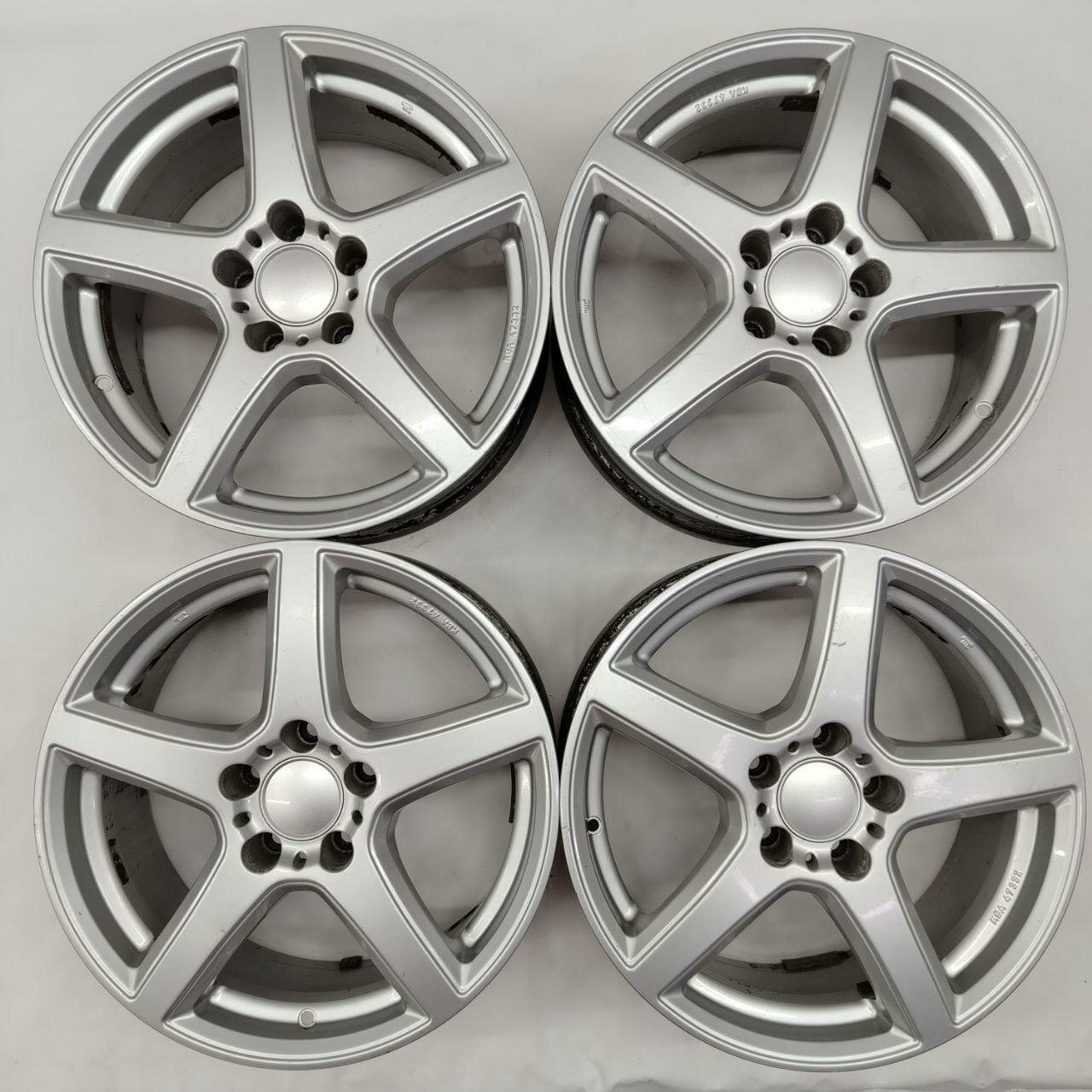 Комплект (4 шт) колесных дисков Alutec 17x7.5 PCD 5x112 D66.6 ET37 (Реплика)