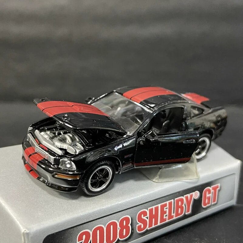 Bburago Ford Mustang Shelby GT 2008, черный, 1:64