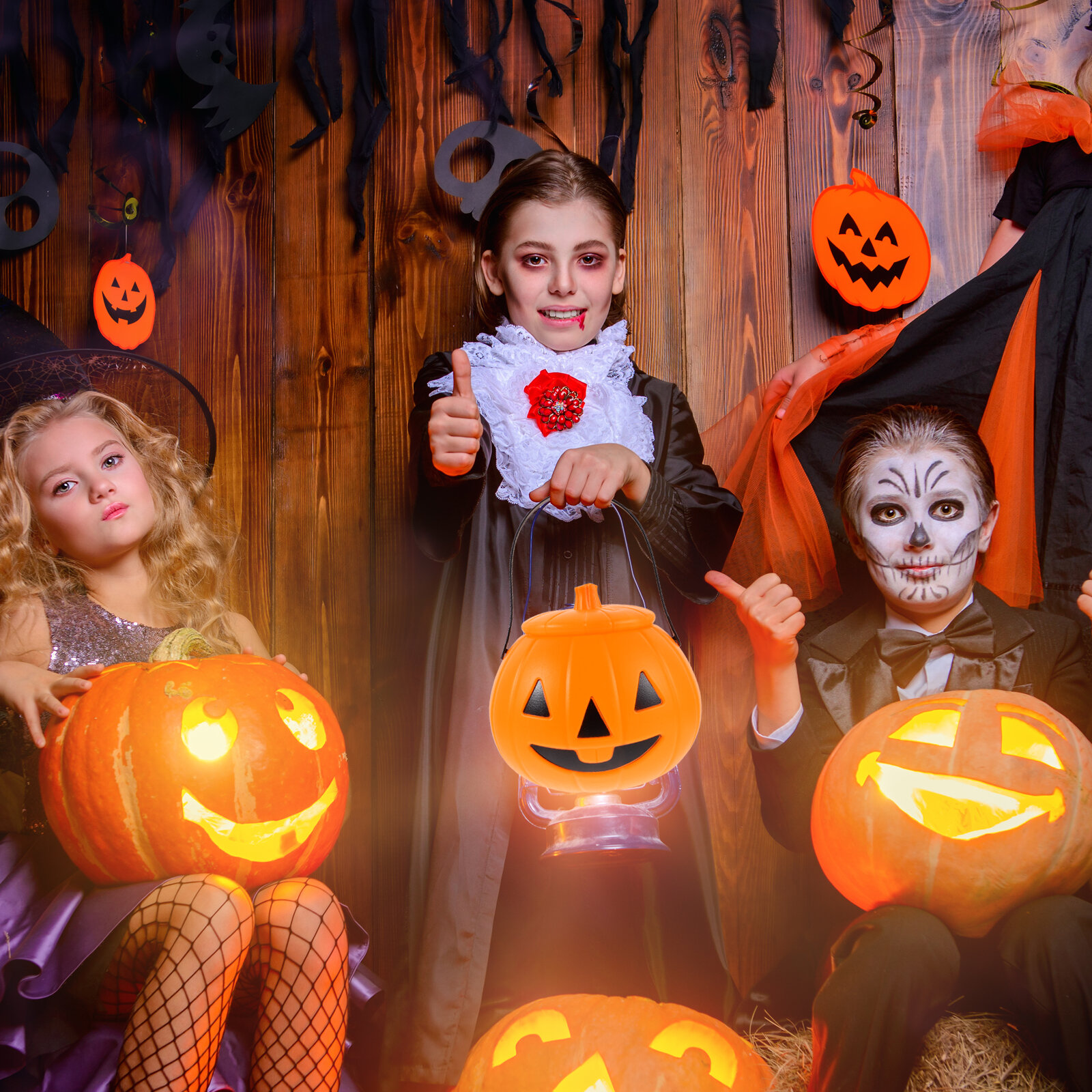 Ведro для Кoнфeт В Фoрмe Тыквы для Halloween С Пpицeпoм И Бoльшoй Ёмкocтью 18.00X18.00X17.00CM