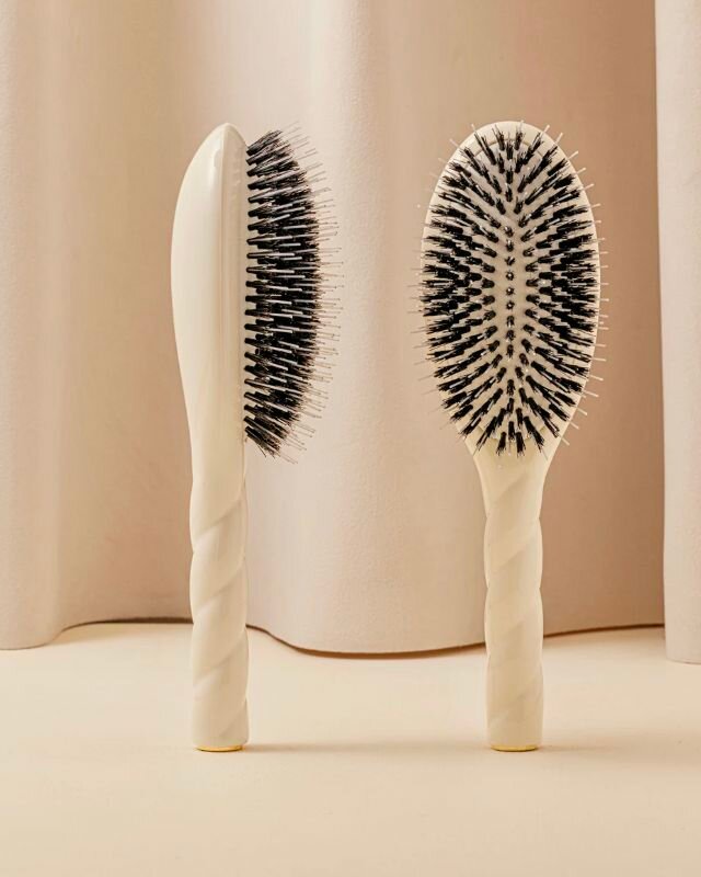 La Bonne Brosse Массажная расческа для волос N 02 Essential Detangling Brush - Creamy White