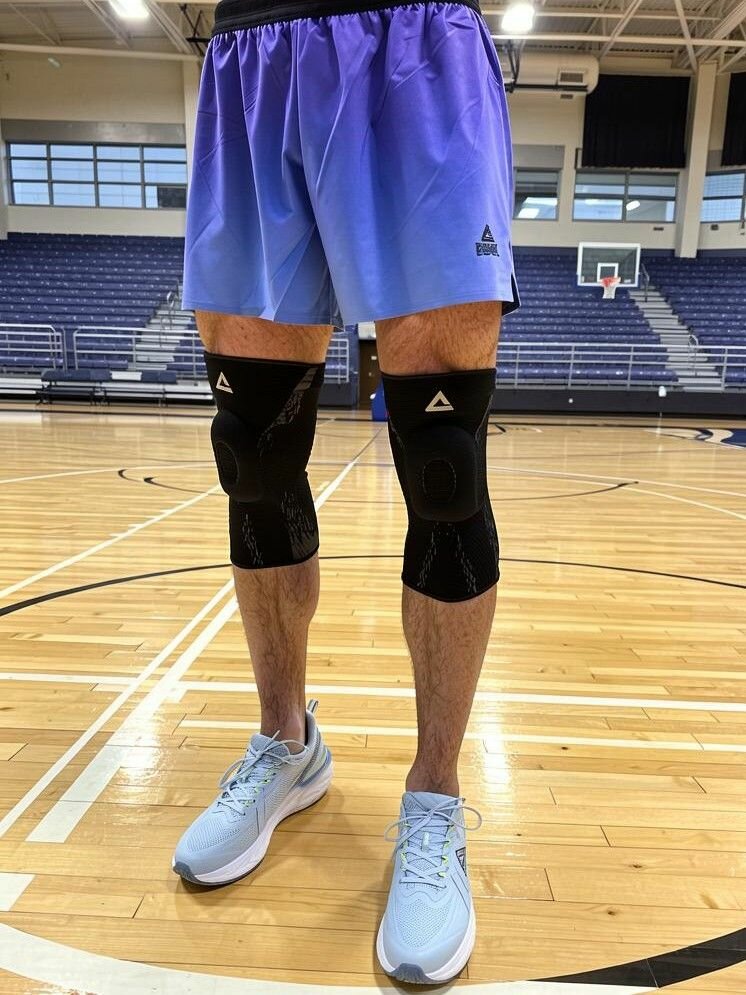 Наколенник-бандаж для коленного сустава спортивный. PEAK KNEE PAD BLACK