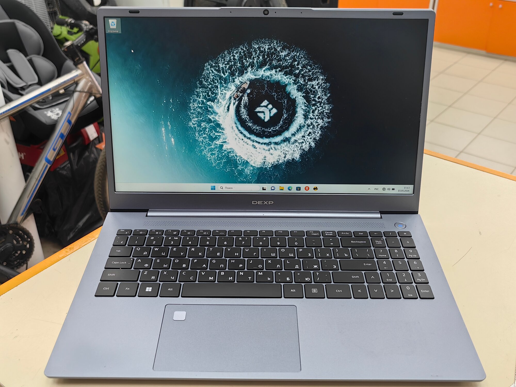 15.6" Ноутбук DEXP Atlas (M15-I3W302), Intel Core i3-1215U, Intel UHD Graphics, SSD 8/256 б/у уценка